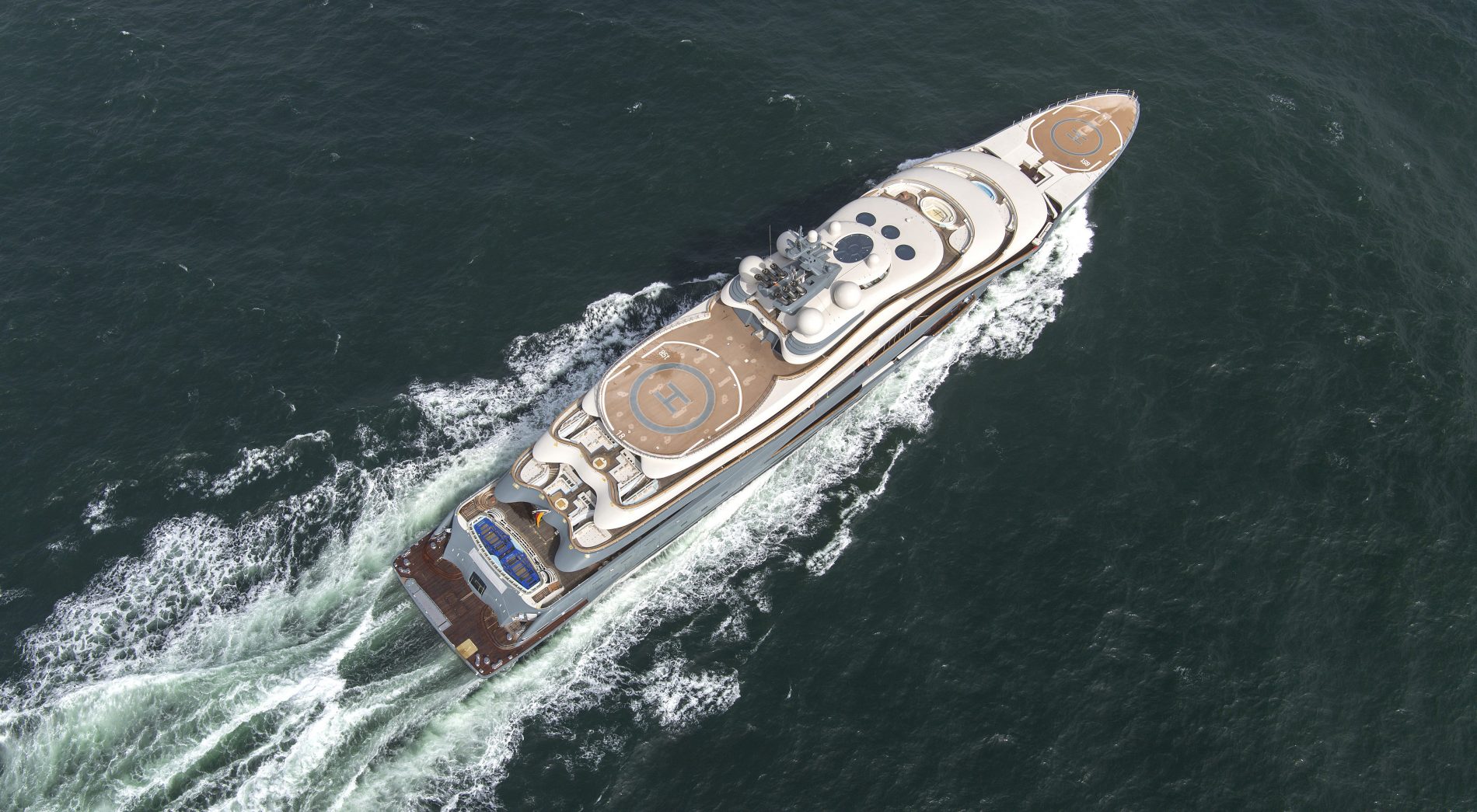Yacht FLYING FOX, Lurssen | CHARTERWORLD Luxury Superyacht Charters